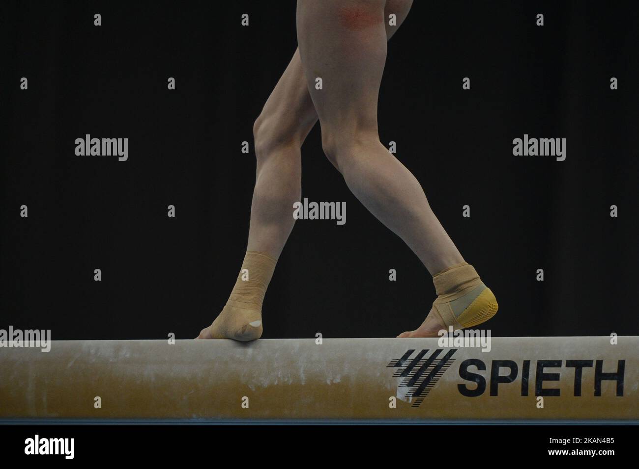 Artistic gymnastics balance beam hi-res stock photography and images ...