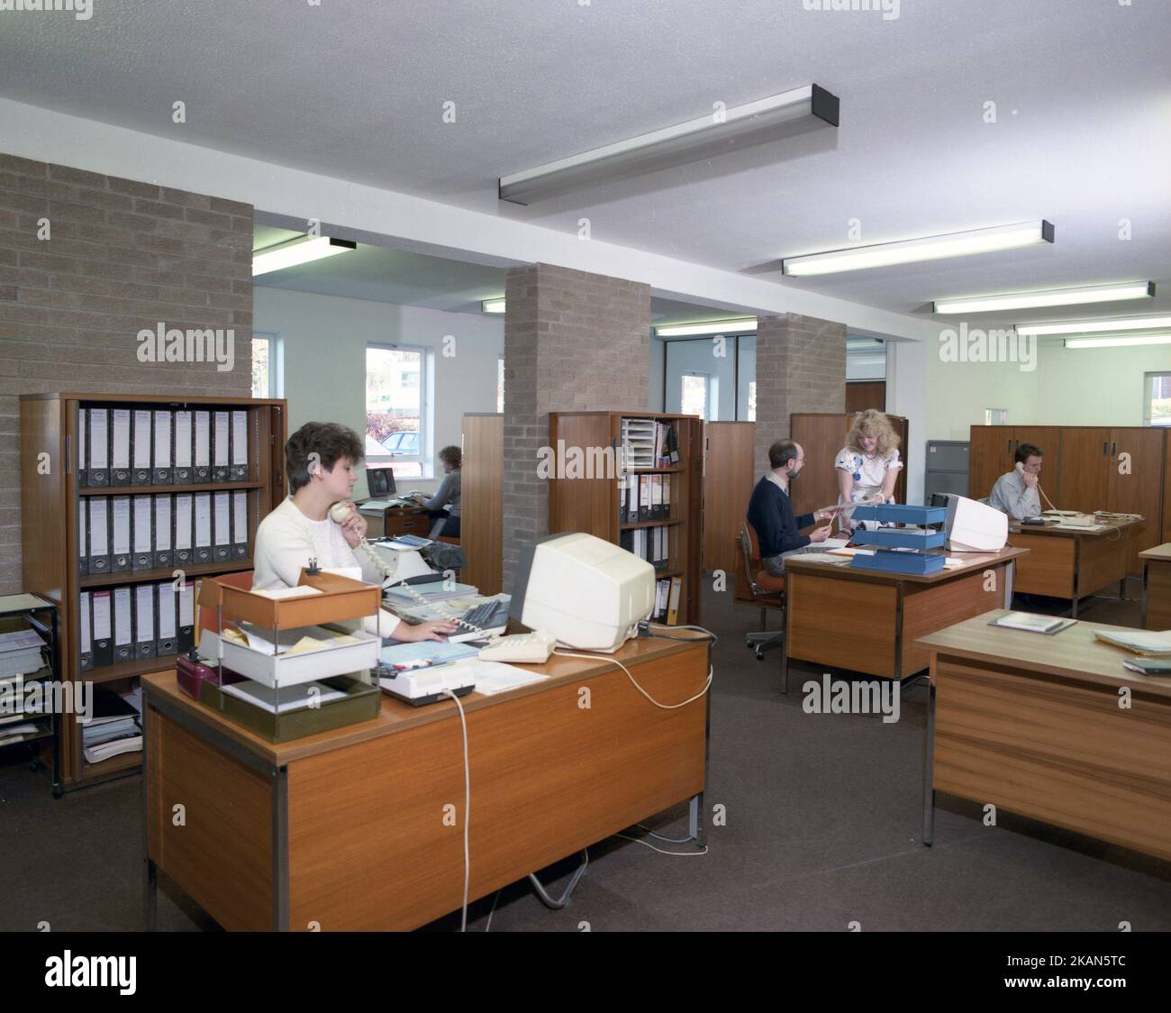 1980s office interior hi-res stock photography and images - Alamy