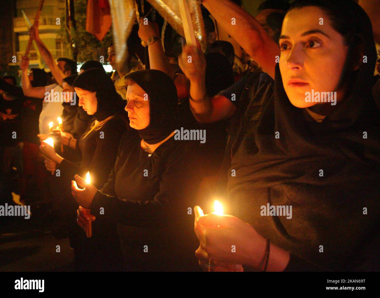 The Pontic Greeks march to the Turkish Embassy, carrying their ...