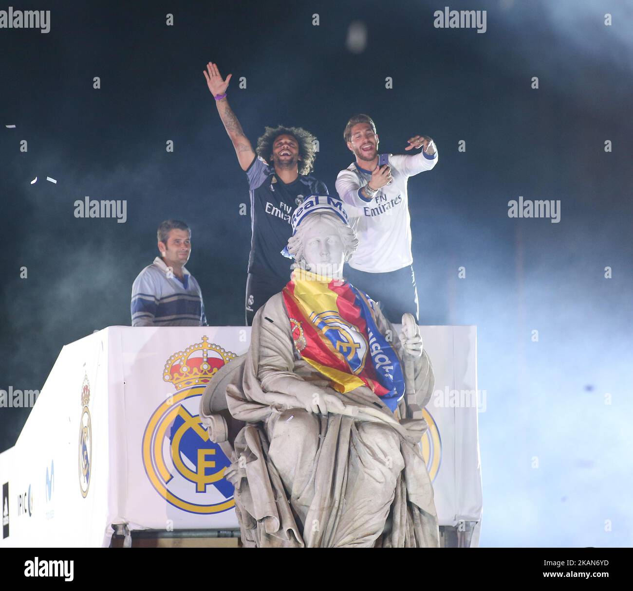 Real madrid cibeles square statue hi-res stock photography and images ...