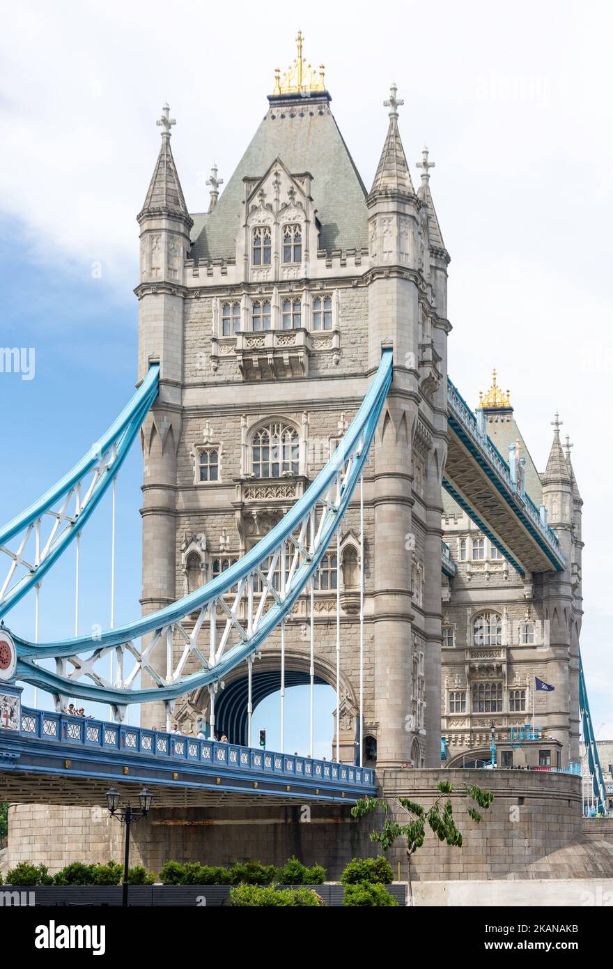 Tower bridge from shad thames london borough of southwark victor hi-res ...