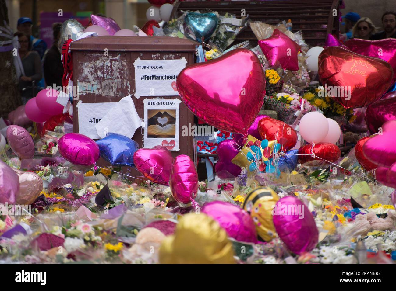 Tributes and personal messages, for the victims of the Manchester Arena ...