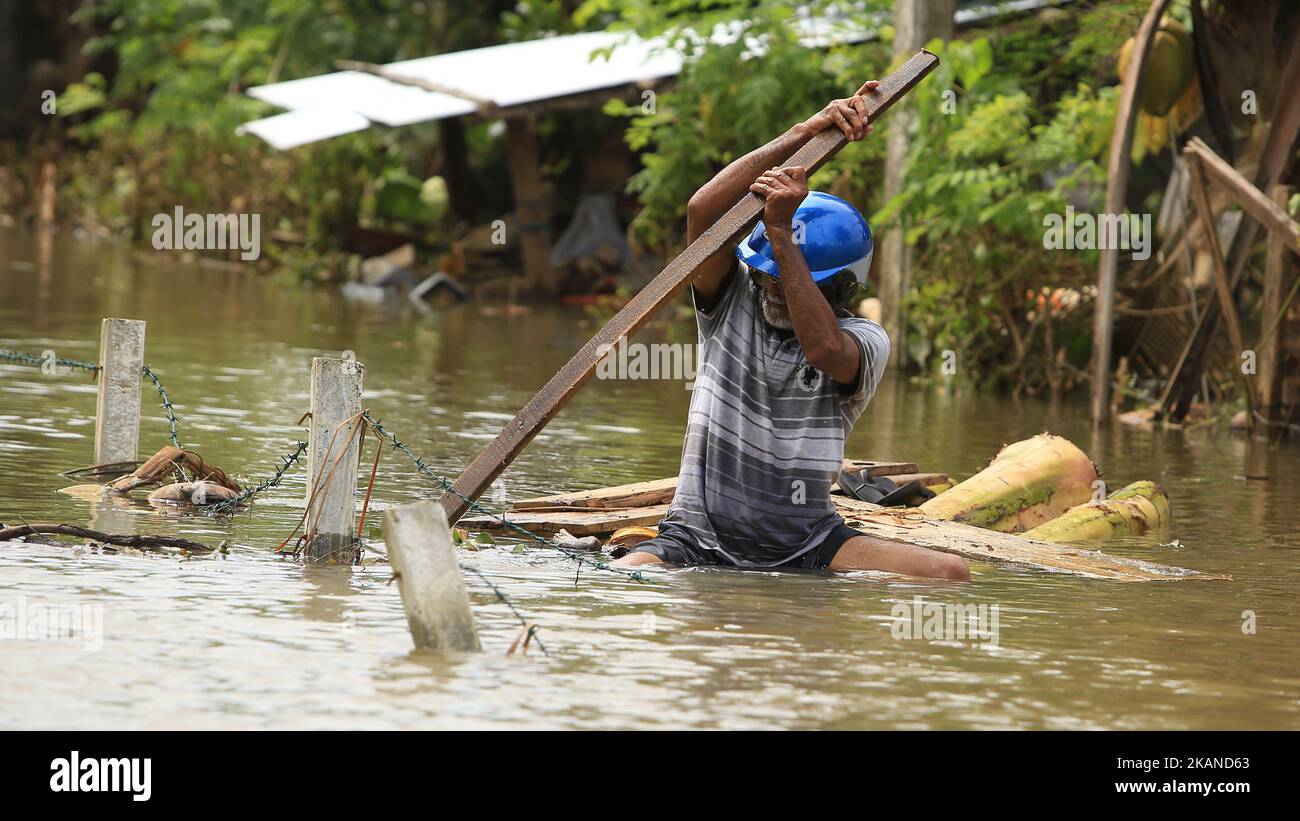 Sri lanka tuesday hi-res stock photography and images - Alamy