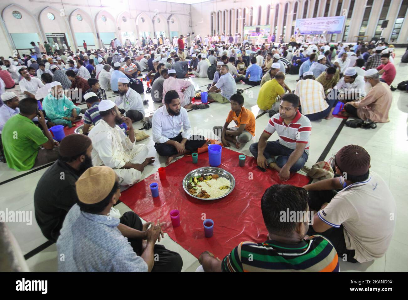 Thousands of Muslims are waiting for the Iftar (Food of Ramadan) in ...