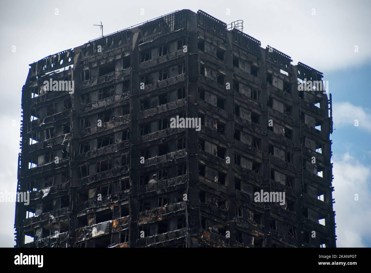 30 storey tower block hi-res stock photography and images - Alamy