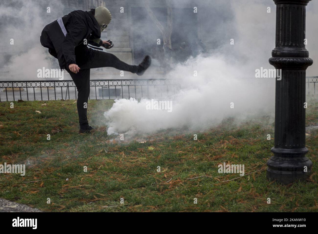 Canister launched hi-res stock photography and images - Alamy