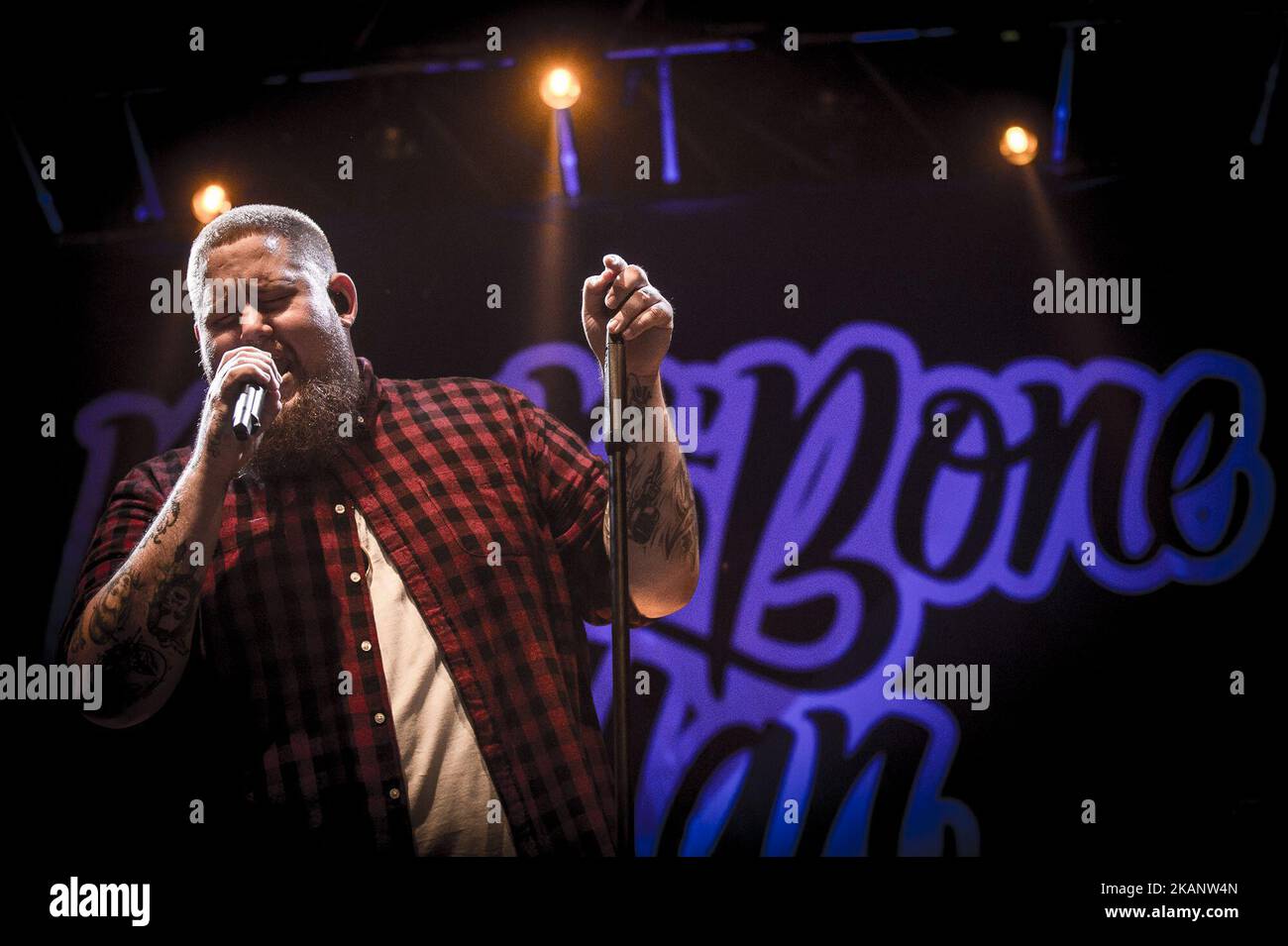 Ragnbone man english singer songwriter hi-res stock photography and ...