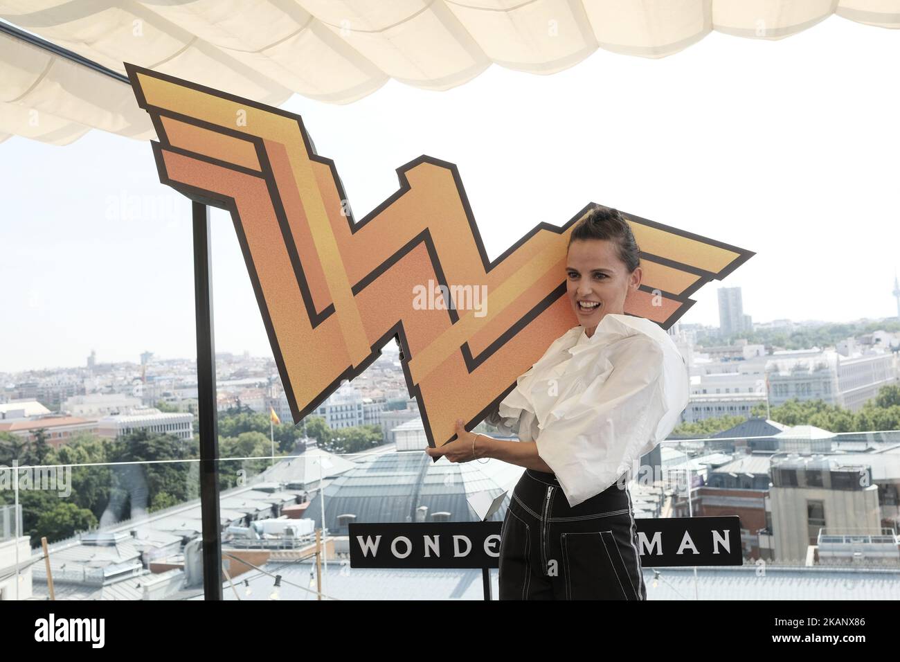 Wonder woman celebrities hi-res stock photography and images - Alamy