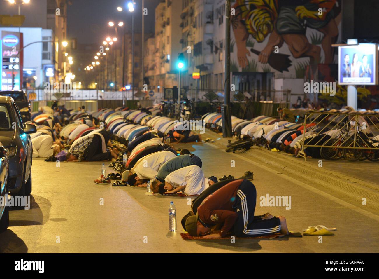 Moroccan routine hi-res stock photography and images - Alamy