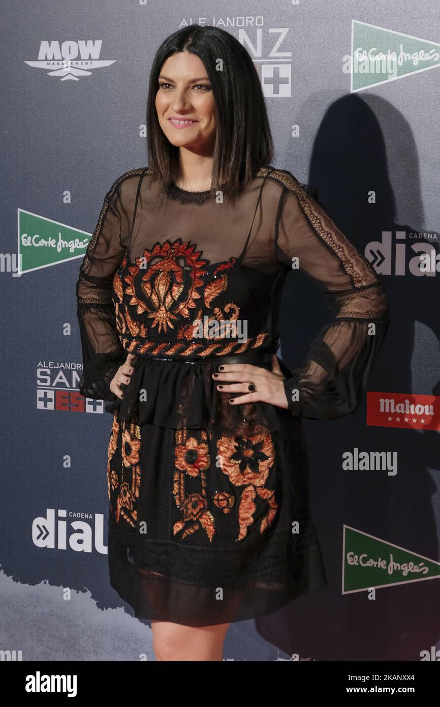 Laura Pausini attends the 'Mas Es Mas' concert photocall at Vincente ...