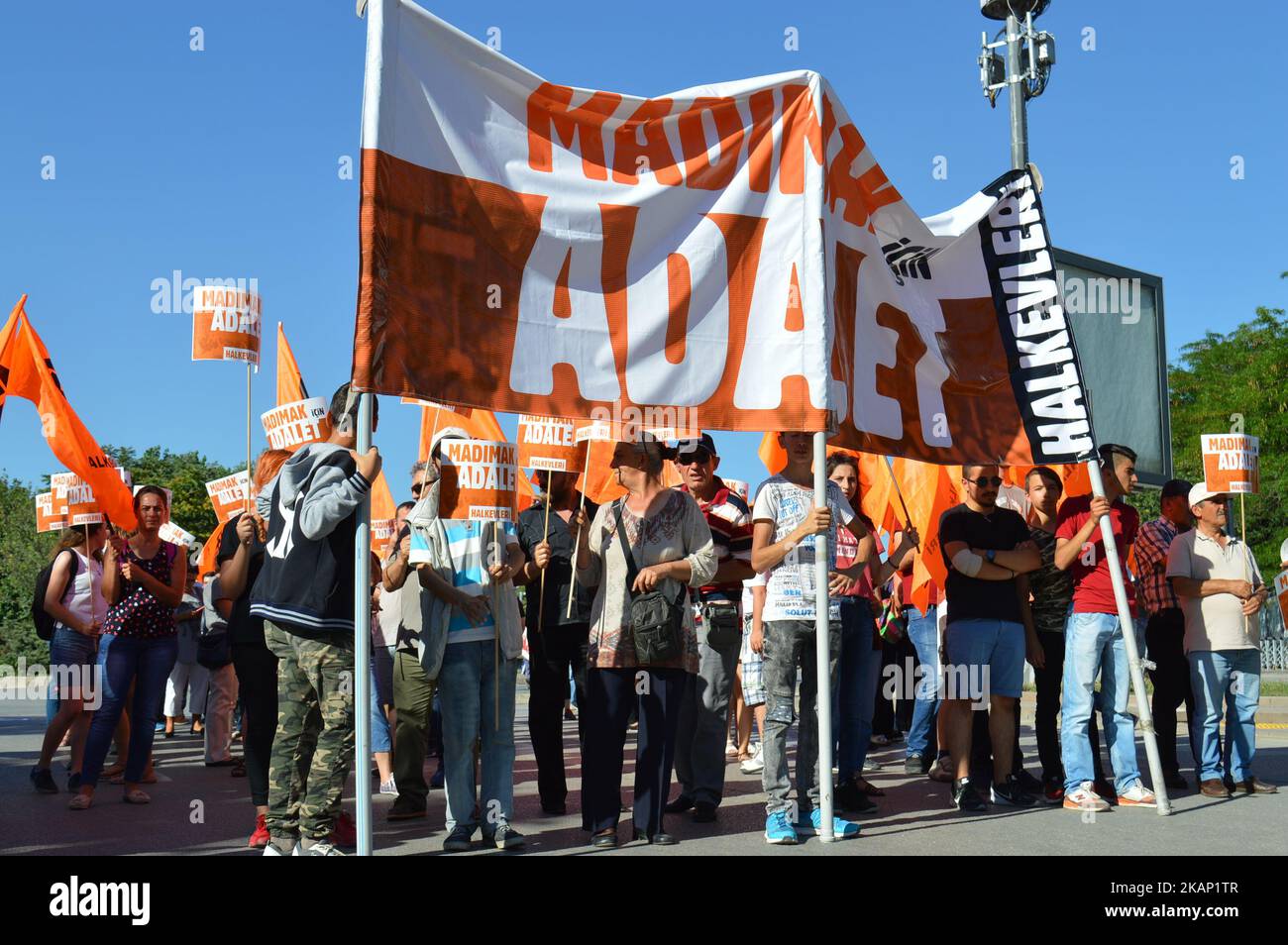 Mob justice hi-res stock photography and images - Alamy