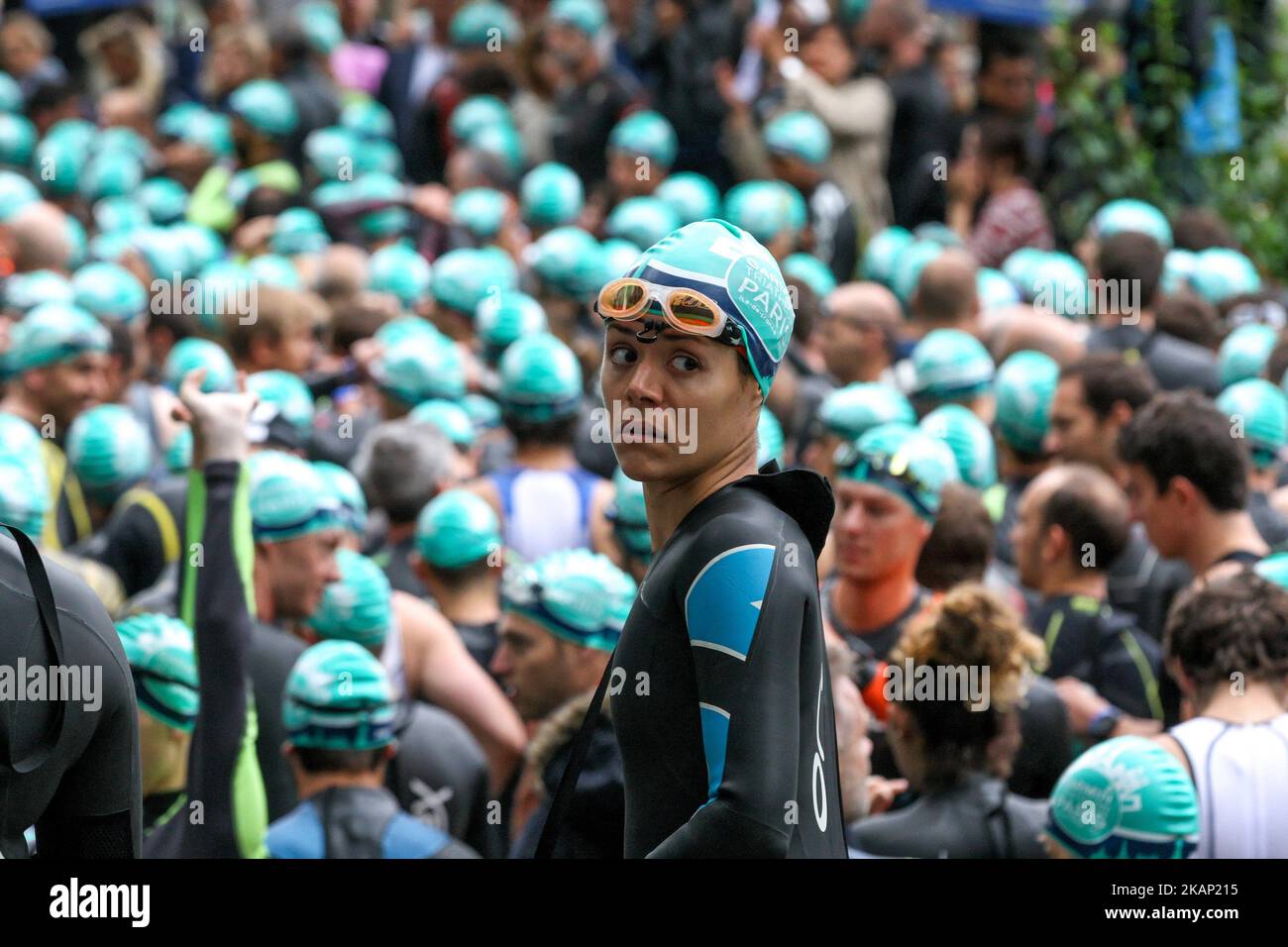 Bassin de la villette swim hi-res stock photography and images - Alamy