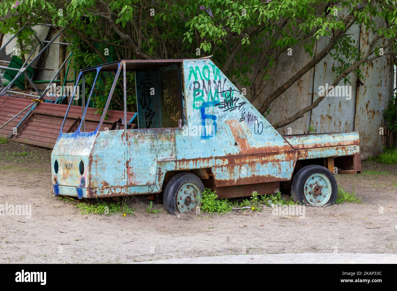 Old toy iron car. Rusty toy car Stock Photo - Alamy