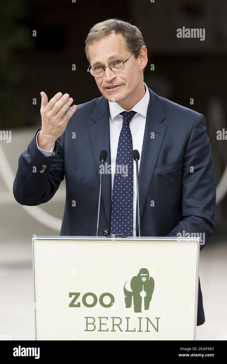 Berlin's Mayor Michael Mueller speaks during the official welcoming ...