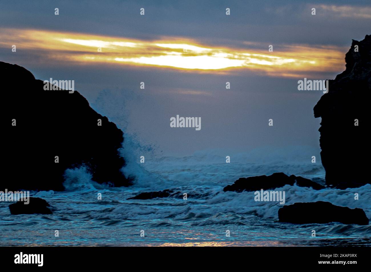 Plage de pluie hi-res stock photography and images - Alamy