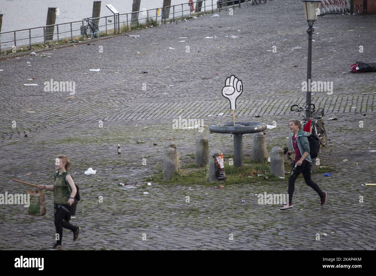 Anti globalisation protests hi-res stock photography and images - Alamy