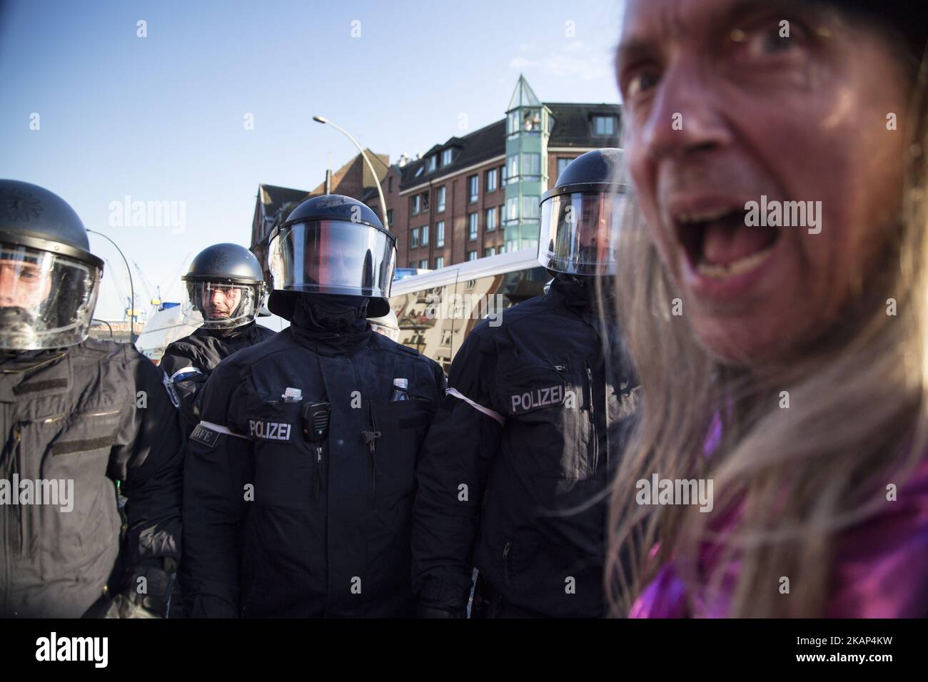 Anti globalisation protests hi-res stock photography and images - Alamy