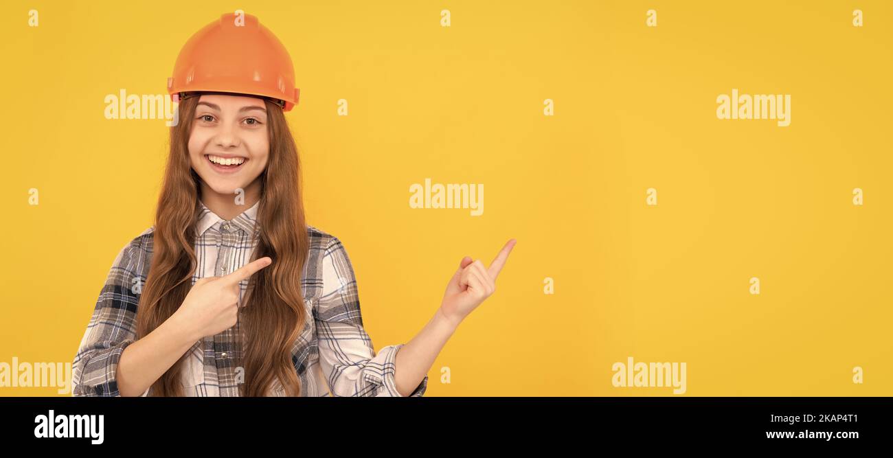 Handyman pointing poster hi-res stock photography and images - Alamy