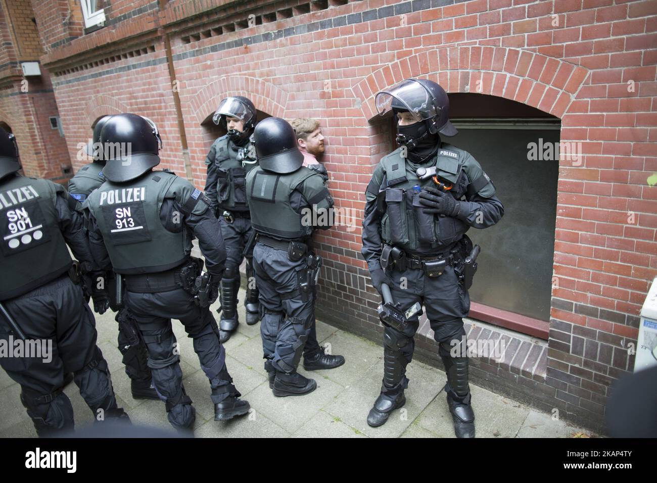 German riot police arrest protester hi-res stock photography and images ...