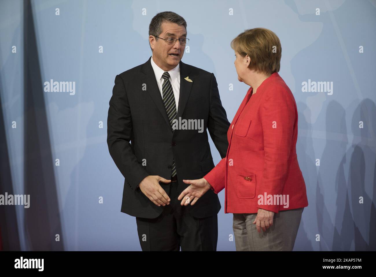 World trade organization meeting hi-res stock photography and images ...