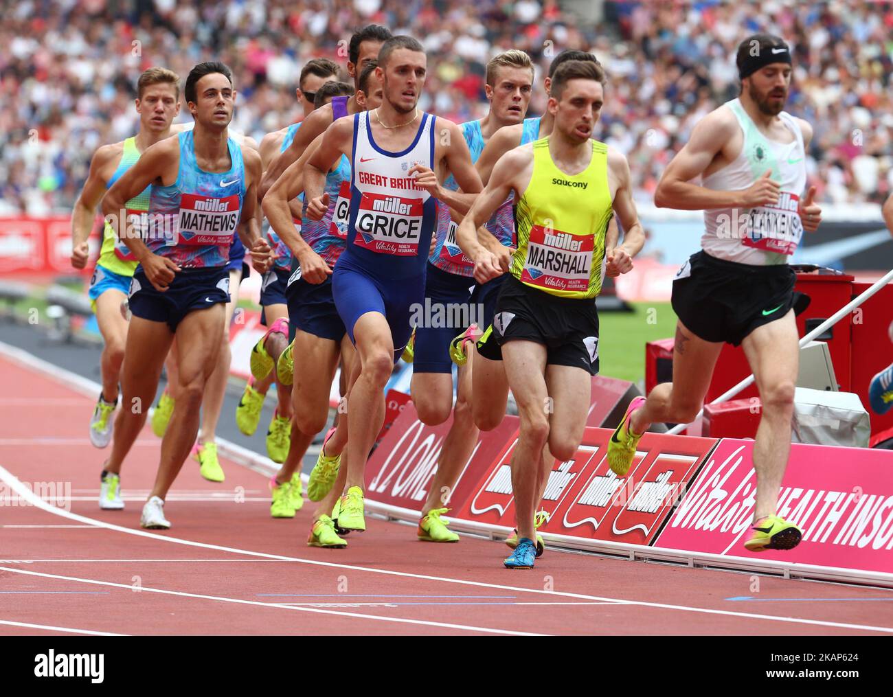 Mens 1500 metres race hi-res stock photography and images - Alamy