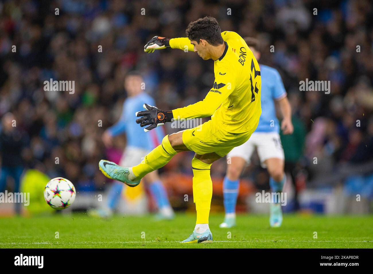 Yassine bounou etihad hi-res stock photography and images - Alamy