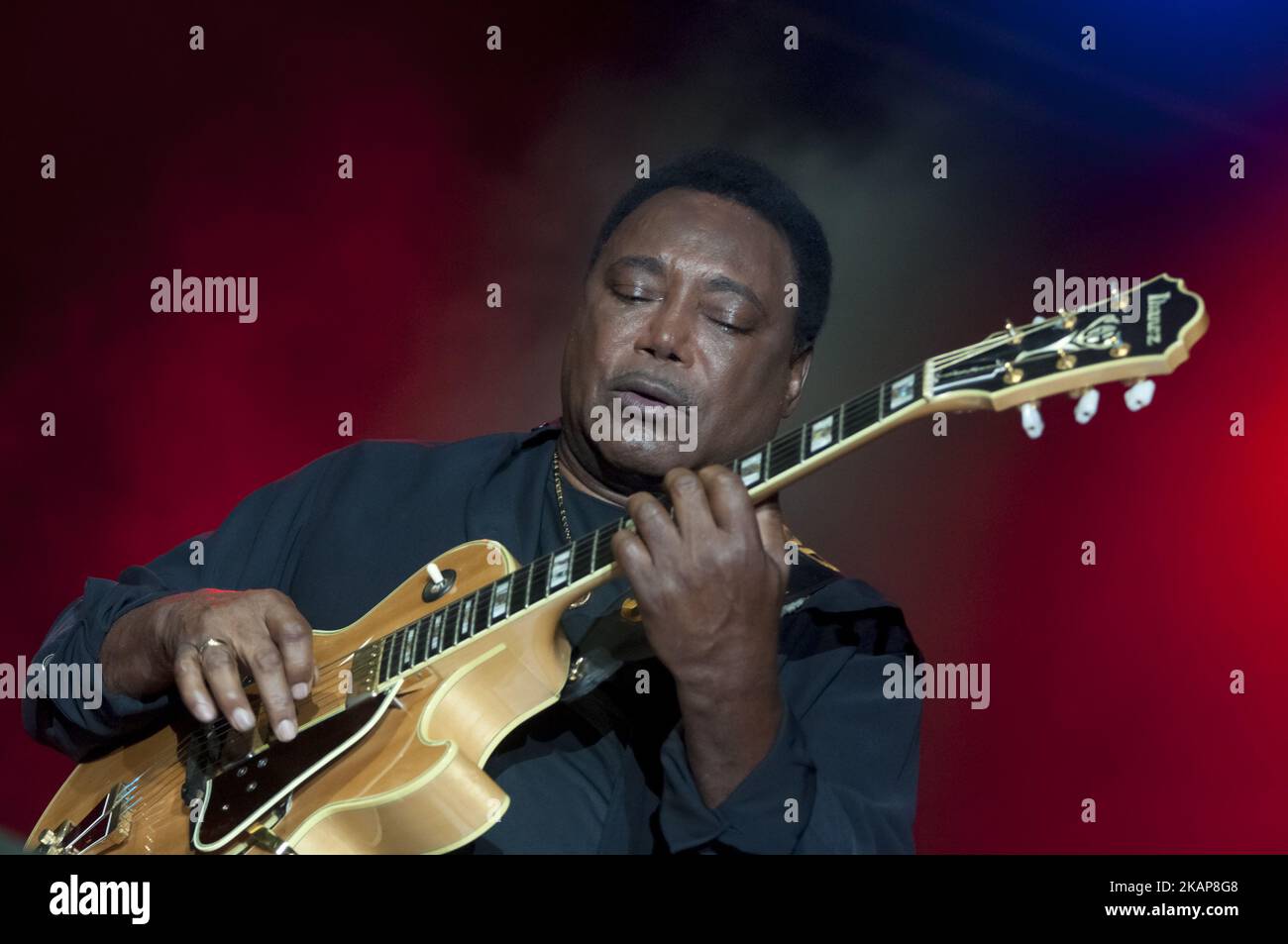 George Benson, American musician, guitarist and singer-songwriter ...