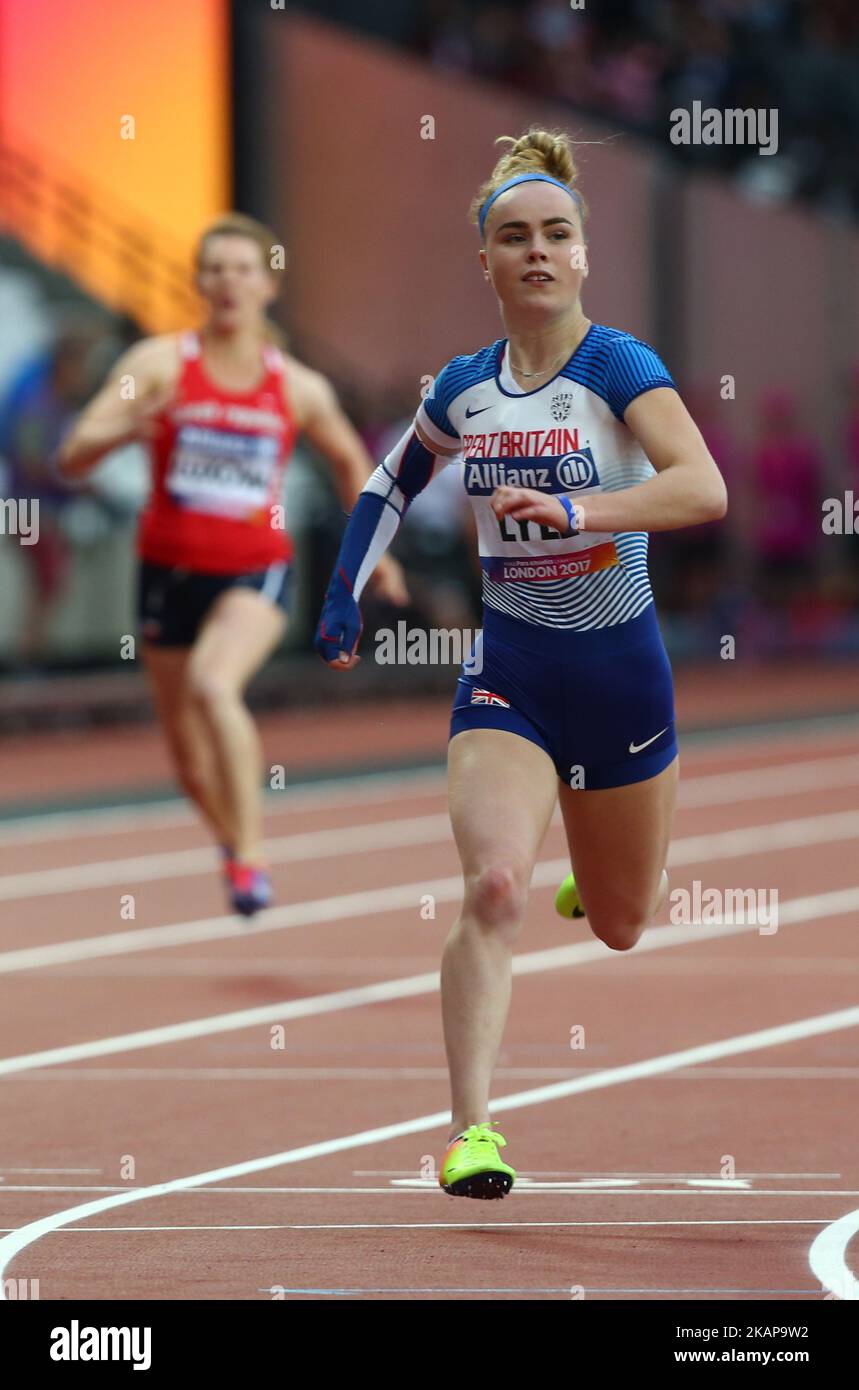 Maria Lyle of Great Britain compete Women's 100m F35 Final during World ...