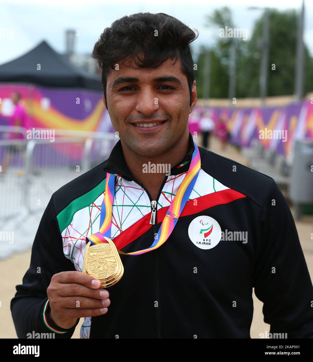 Amanoliah Papi of Irani receive his Gold Medal for Men's Javelin Throw ...