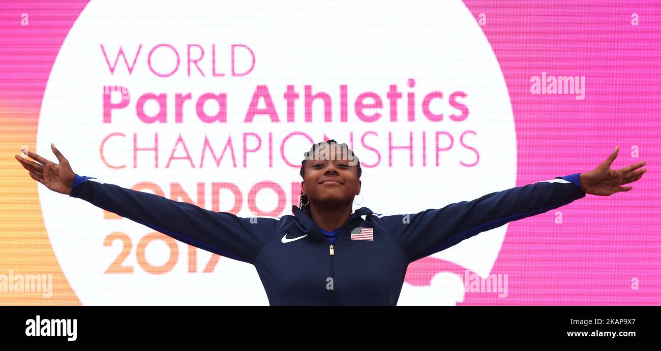 Breanna Clark of USA receive her Gold Medal for Women's 400m T20 Final ...