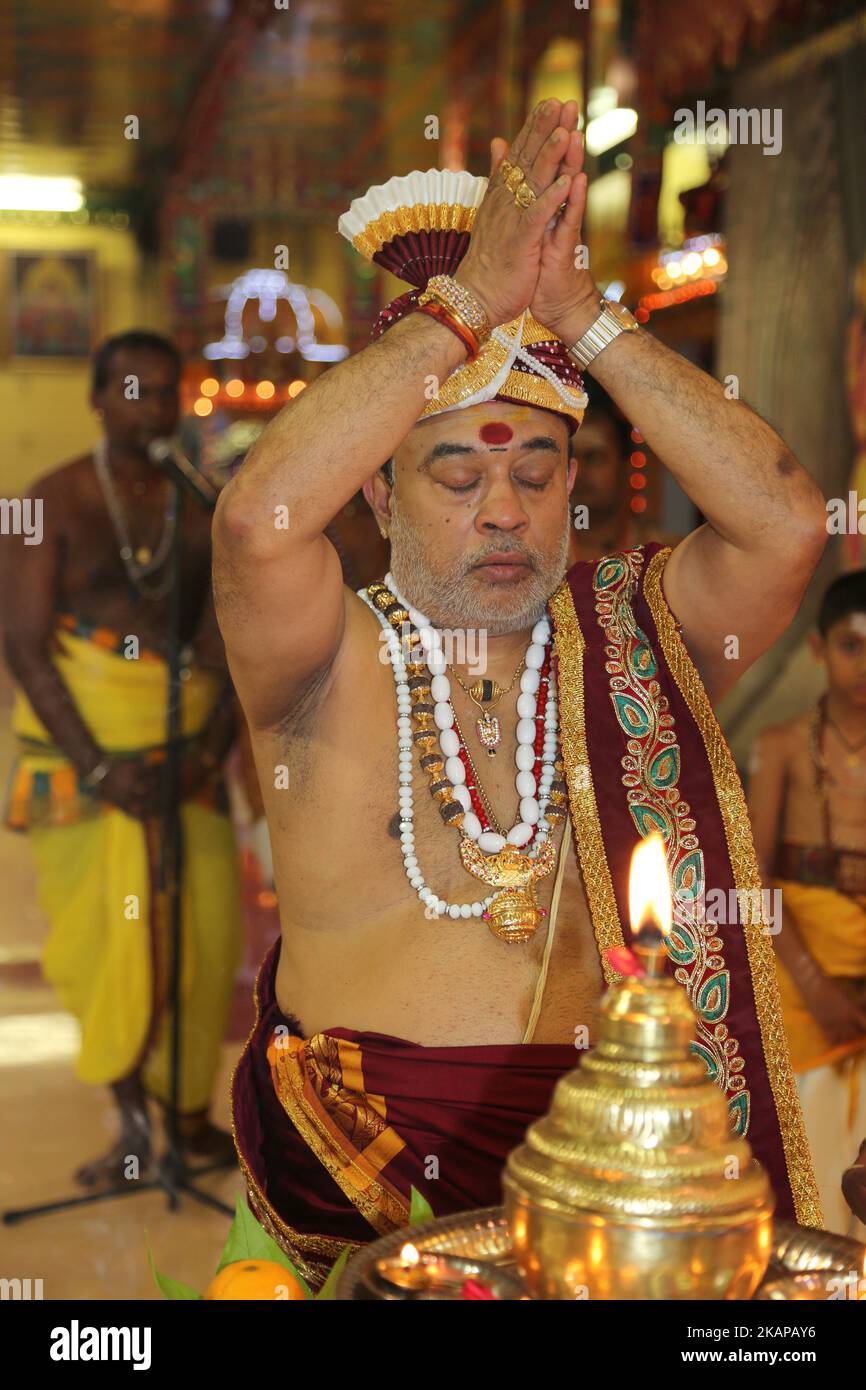 Tamil Hindu priest performs special prayers honouring Lord Ganesh ...