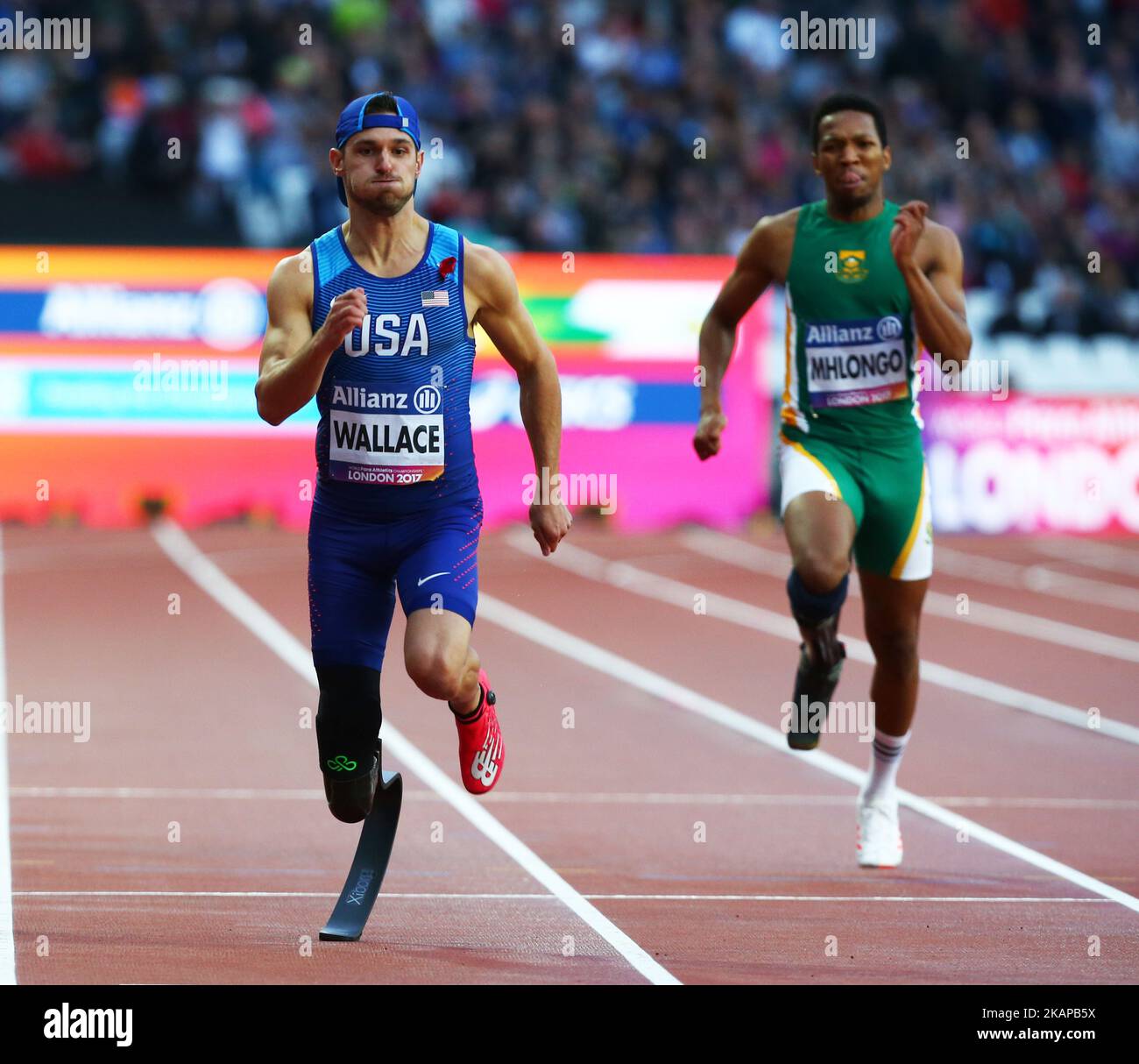 Mens para 100m hi-res stock photography and images - Alamy