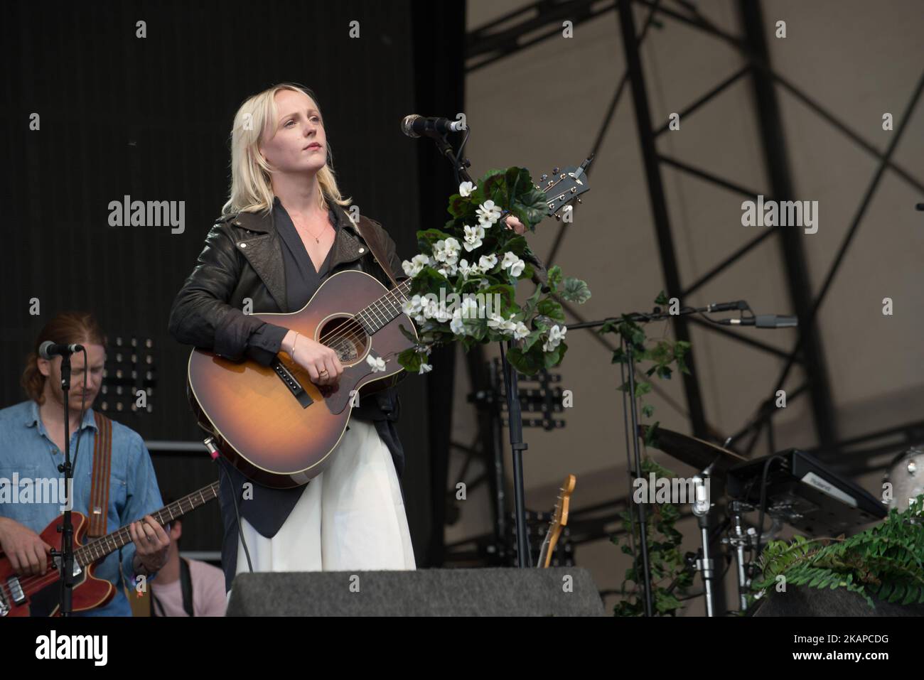 Laura marling on stage hi-res stock photography and images - Alamy