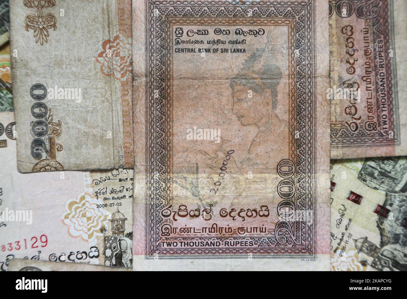 Sri lankan currency notes hi-res stock photography and images - Alamy