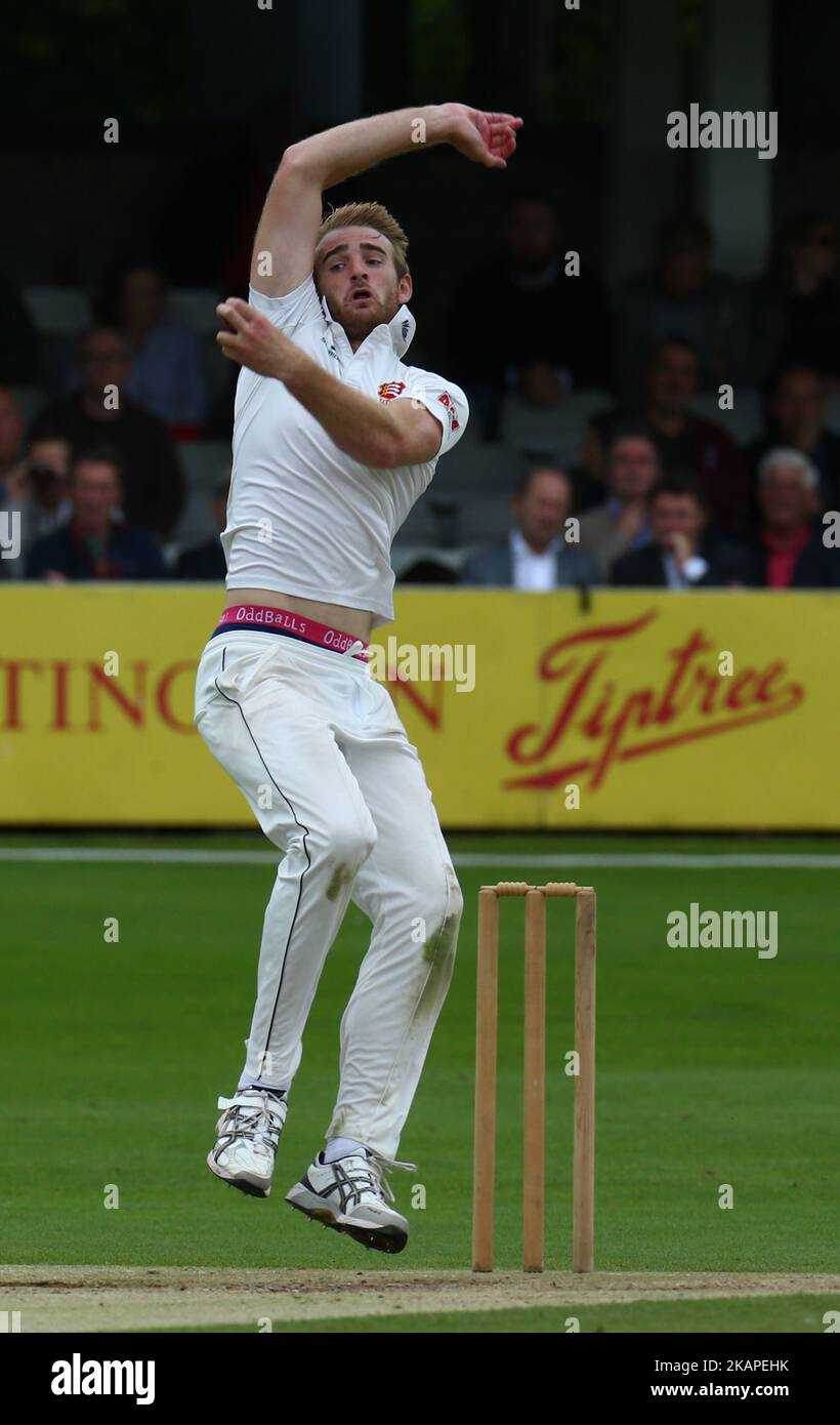 Domestic first class match hi-res stock photography and images - Alamy