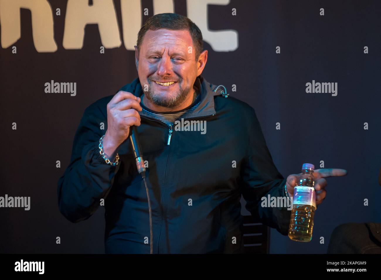 Shaun Ryder and Paul 'Kermit Laveridge (not in picture) of British rock ...