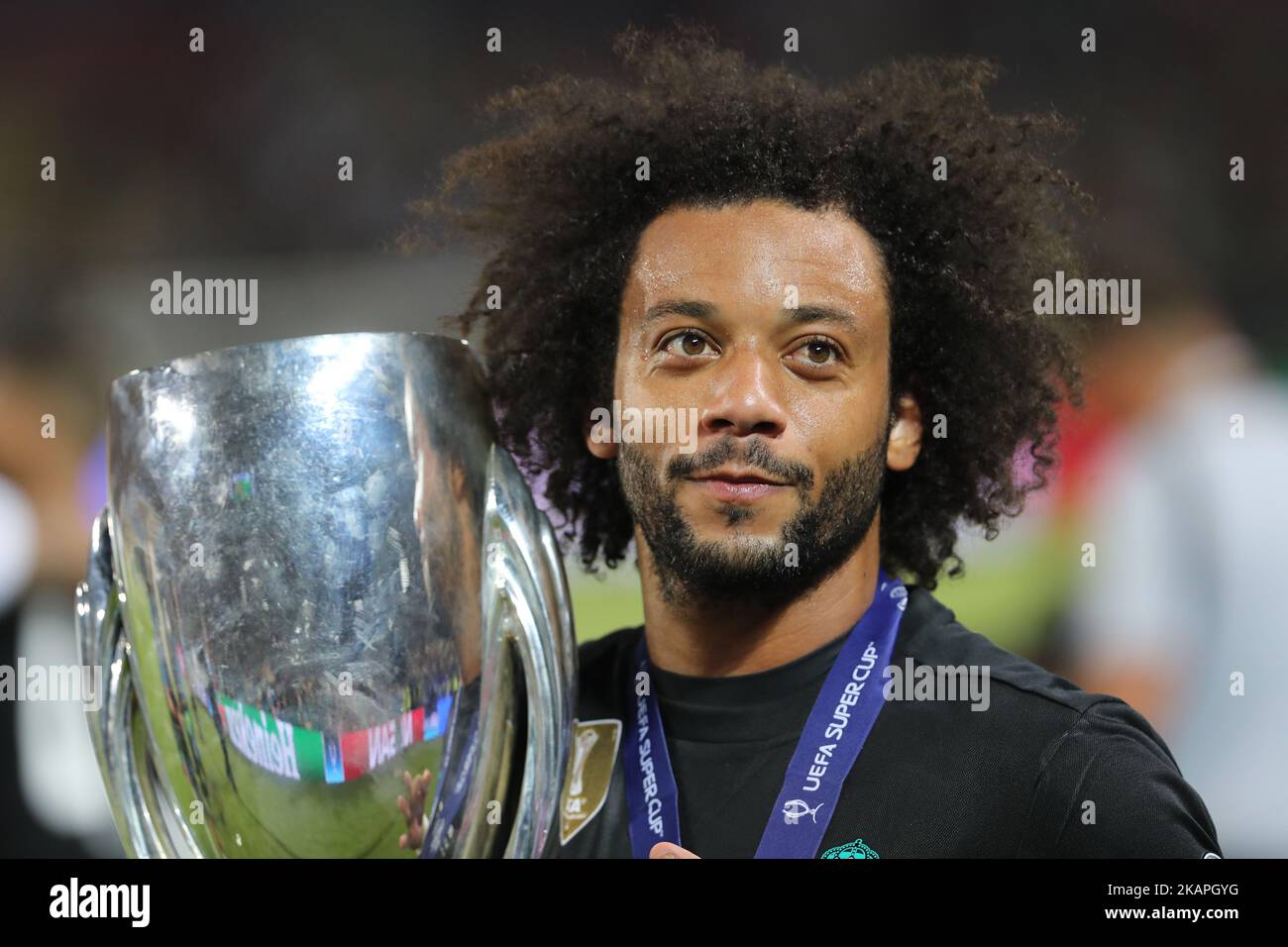Real madrid super cup trophy spanish hi-res stock photography and ...