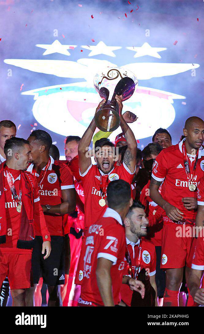 Portuguese super cup trophy hi-res stock photography and images - Alamy