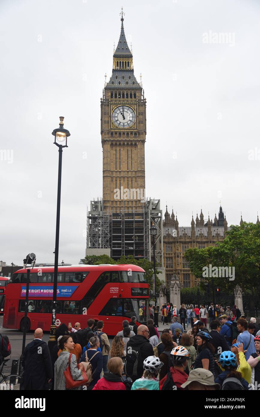 People gathered at Parliament Square to hear the Big Ben's world famous ...