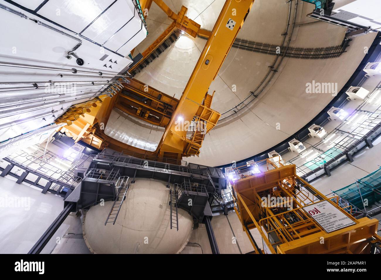 Reactor hall hi-res stock photography and images - Alamy