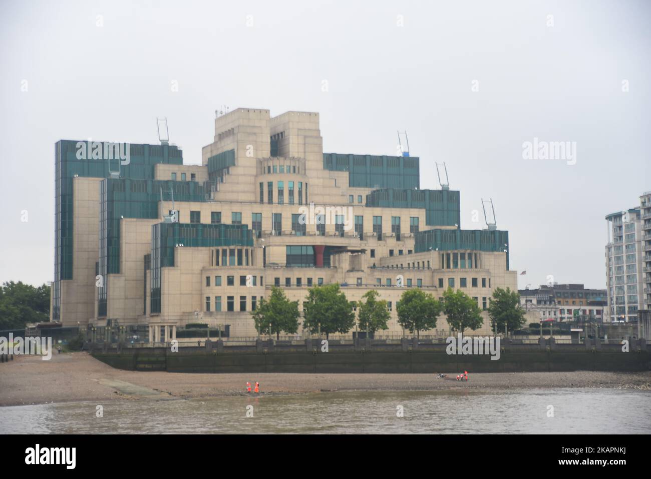 The Secret Intelligence Service, also known as MI6 headquarters ...