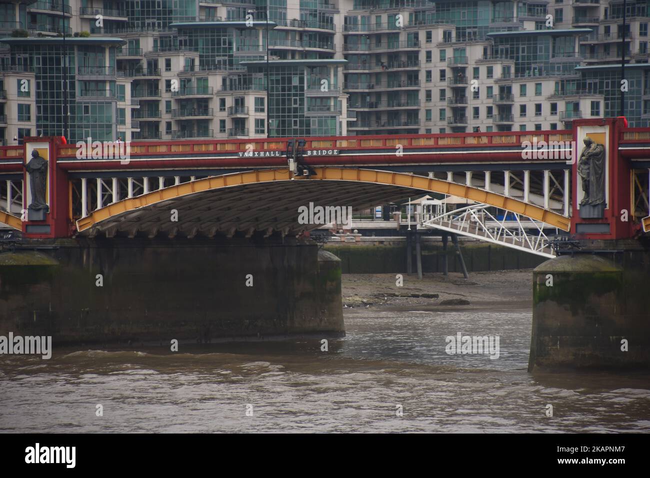 The Secret Intelligence Service, also known as MI6 headquarters ...