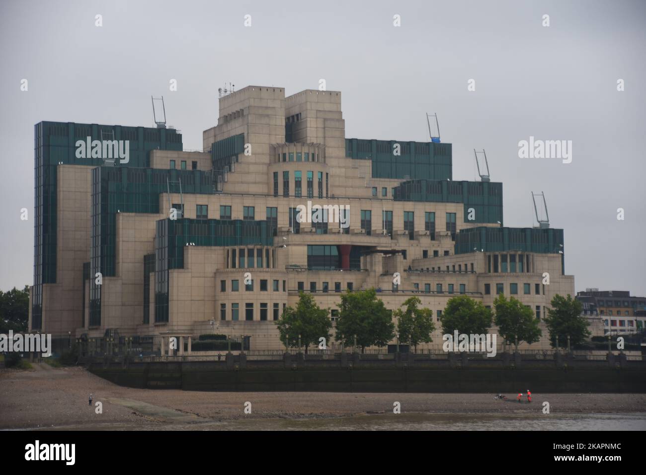 The Secret Intelligence Service, also known as MI6 headquarters ...