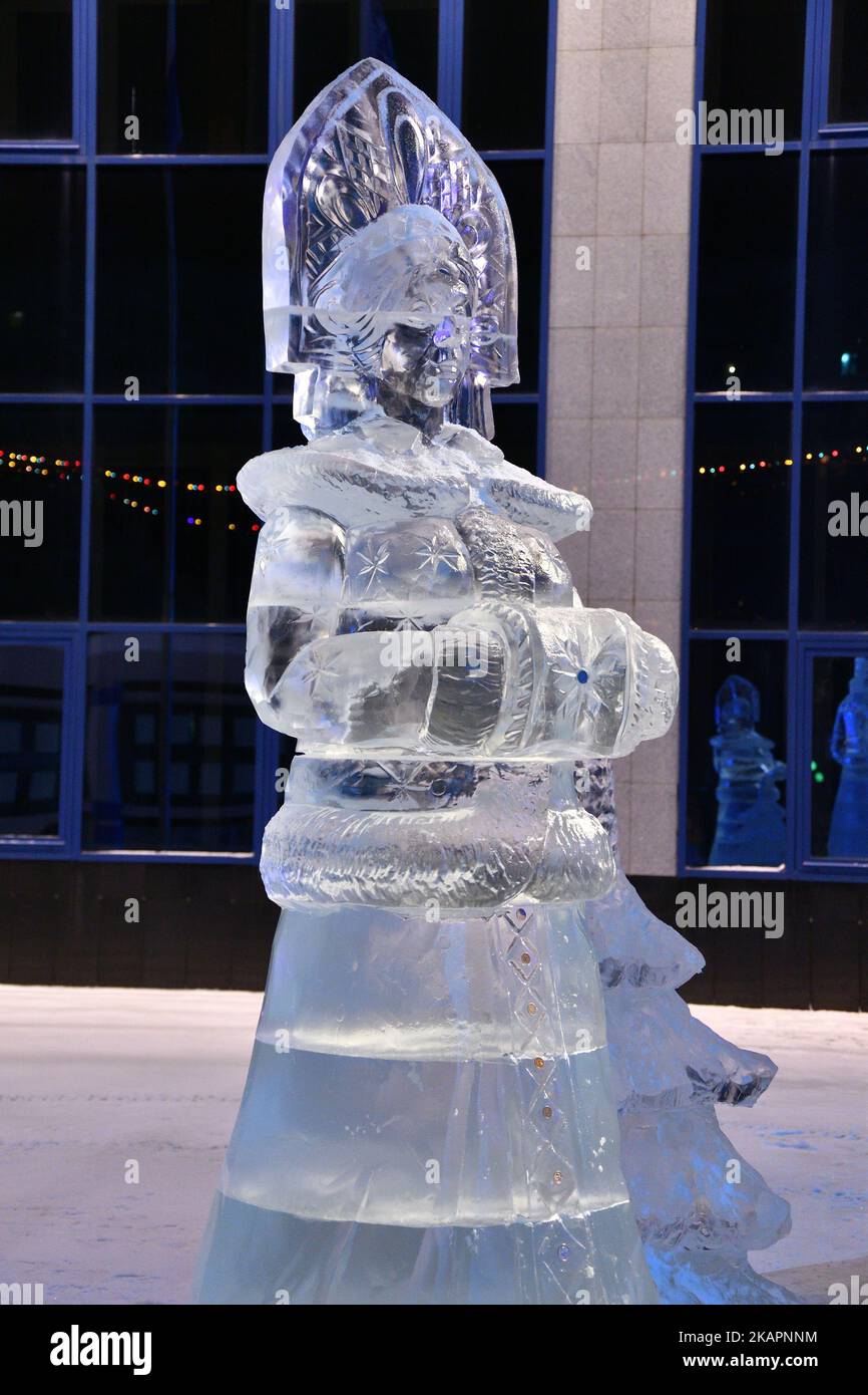 Fairy-tale characters (figures) made of ice on New Year's Eve Stock ...