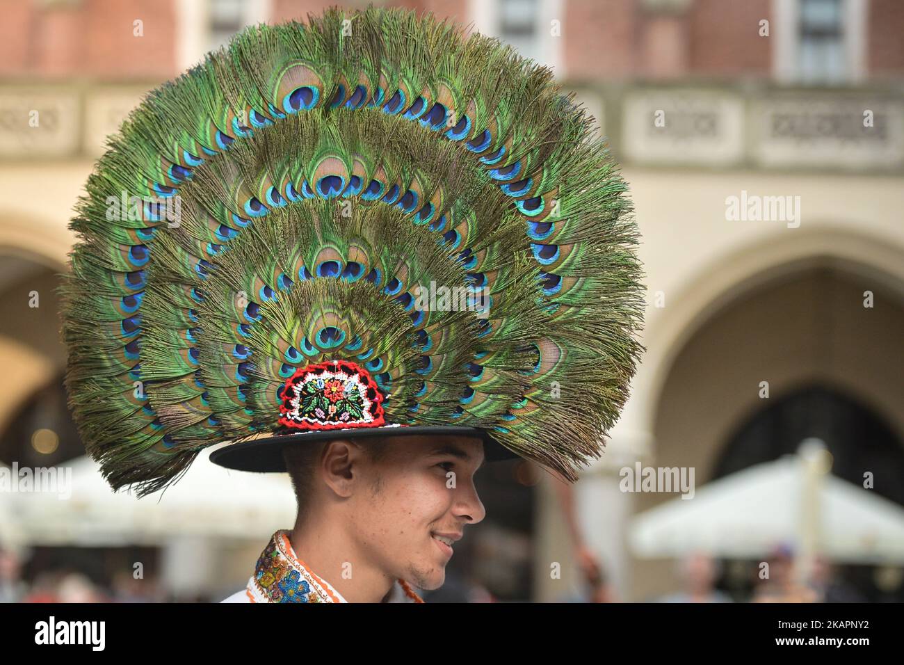 Members of the Romanian folk group 'Ansamblul Folcloric - Somesul ...