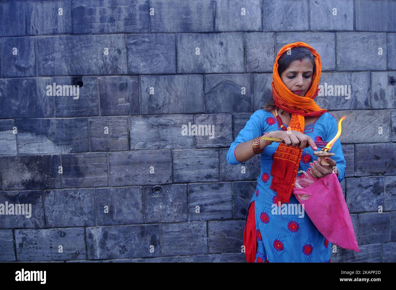 Woman three husbands nepal hi-res stock photography and images - Alamy