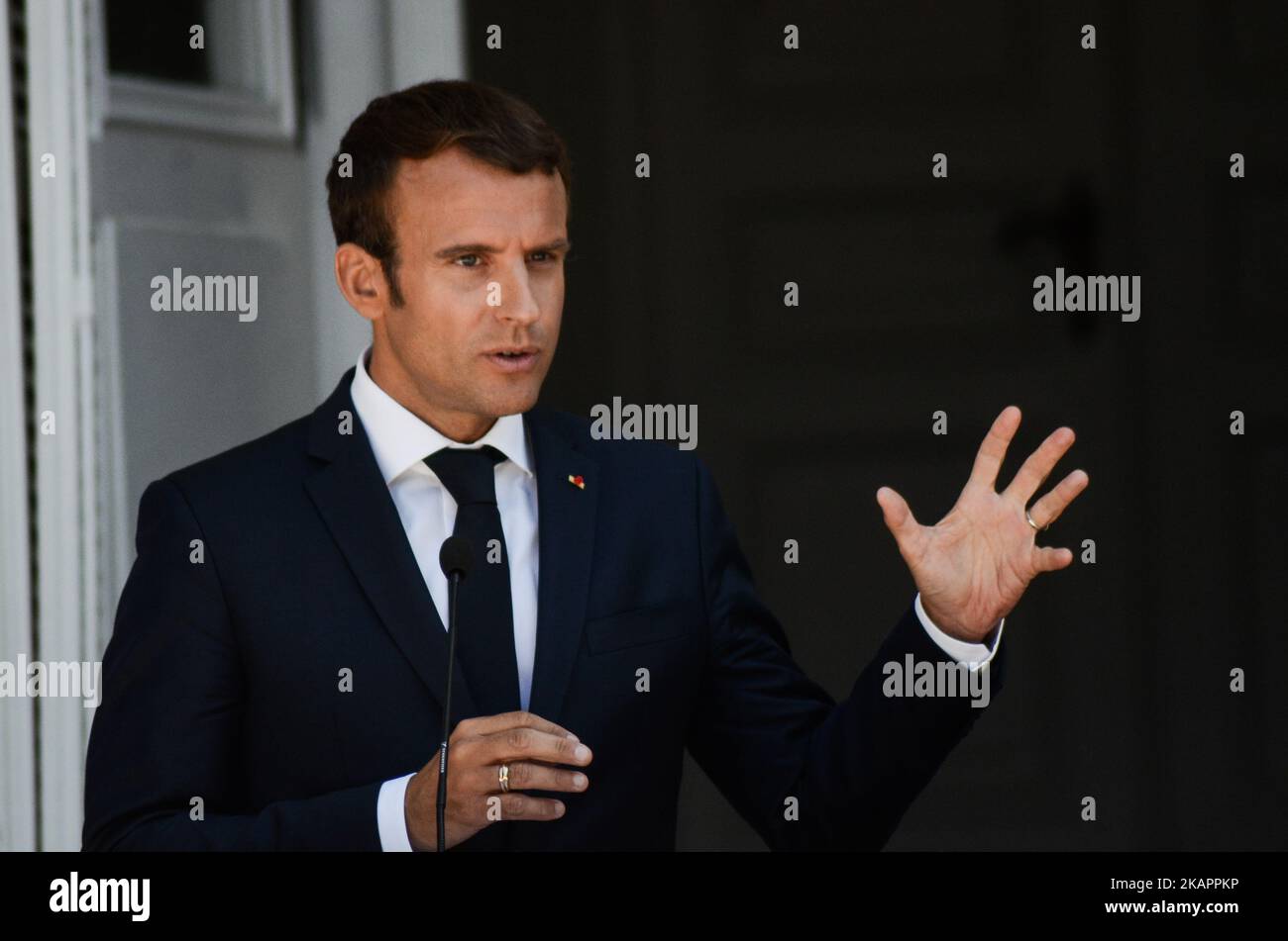 Welconming hi-res stock photography and images - Alamy