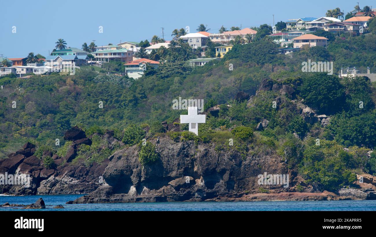 Cross houses hi-res stock photography and images - Alamy