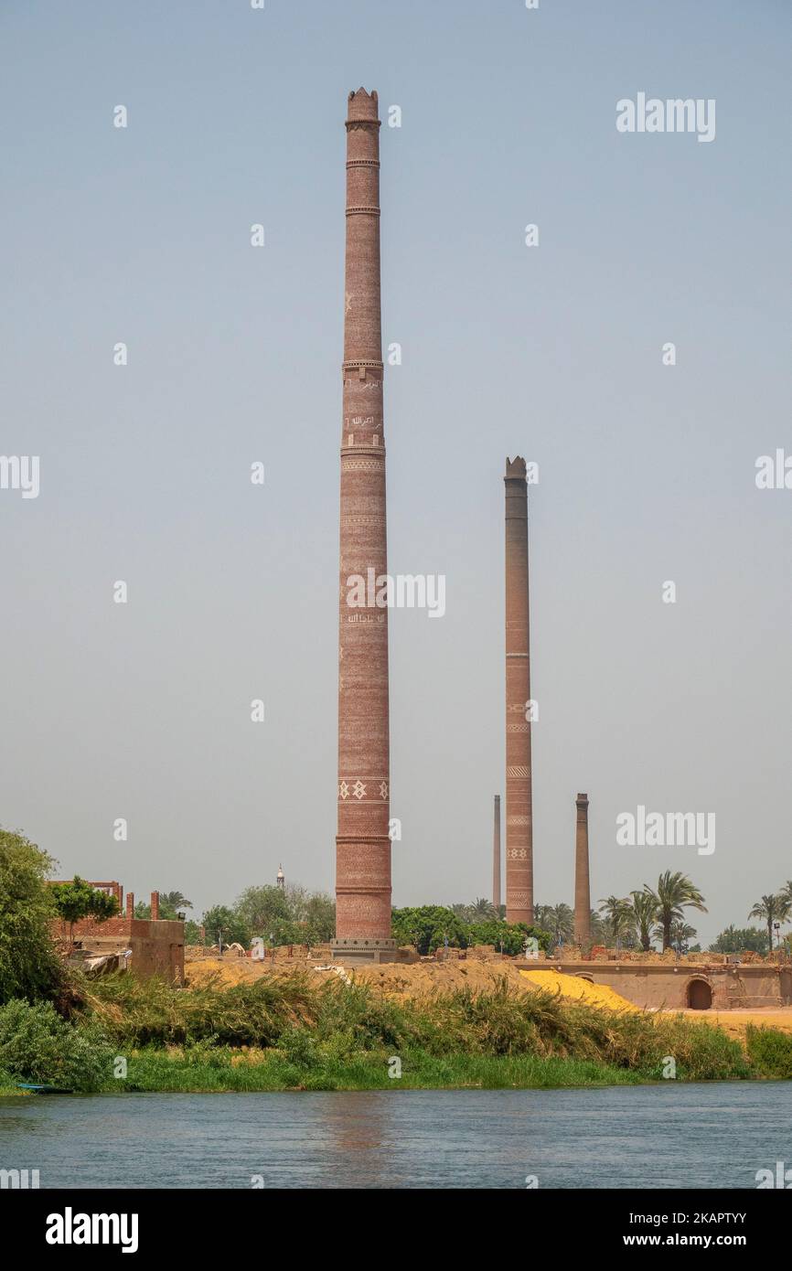 Stack bricks hi-res stock photography and images - Alamy