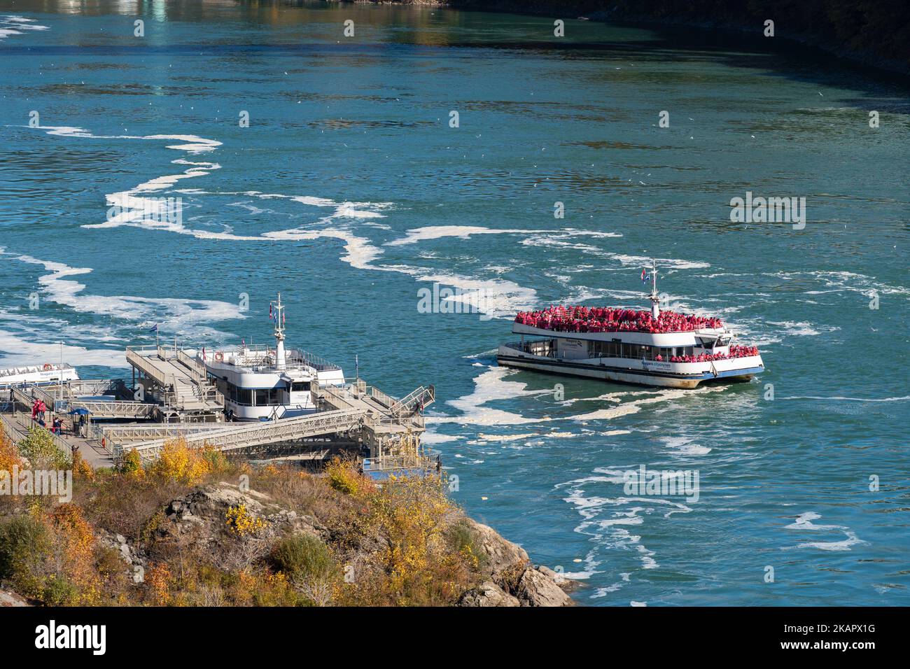 Niagara Falls, Ontario, Canada - October 27 2022 : Niagara City Cruise ...